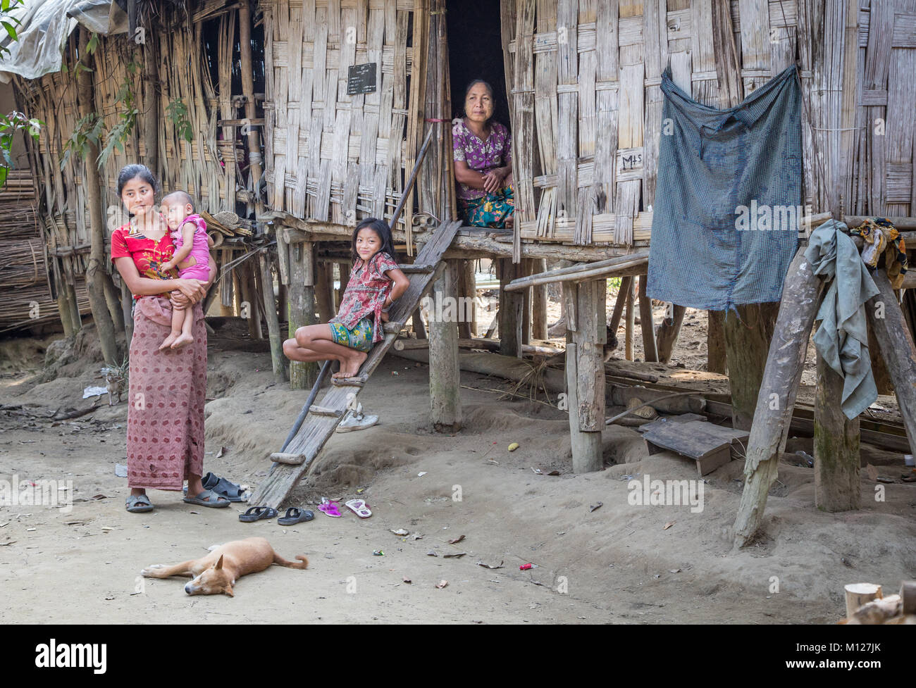 Rural bangladesh hi-res stock photography and images - Alamy