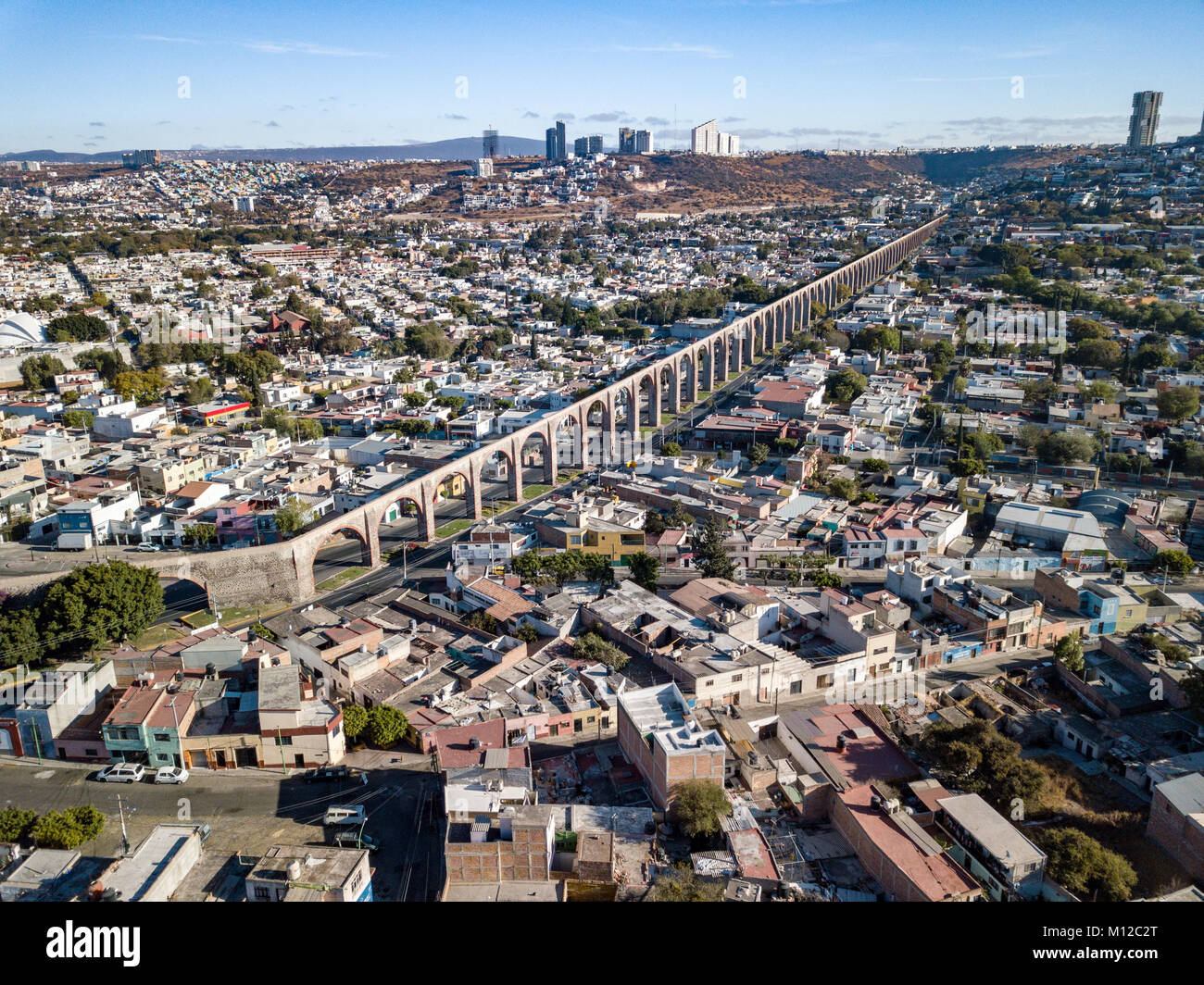 The aquaduct hi-res stock photography and images - Alamy