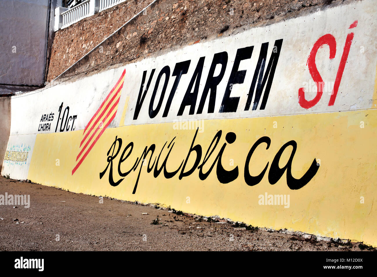 Independence propaganda, Ametlla de Mar, Catalonia, Spain Stock Photo ...
