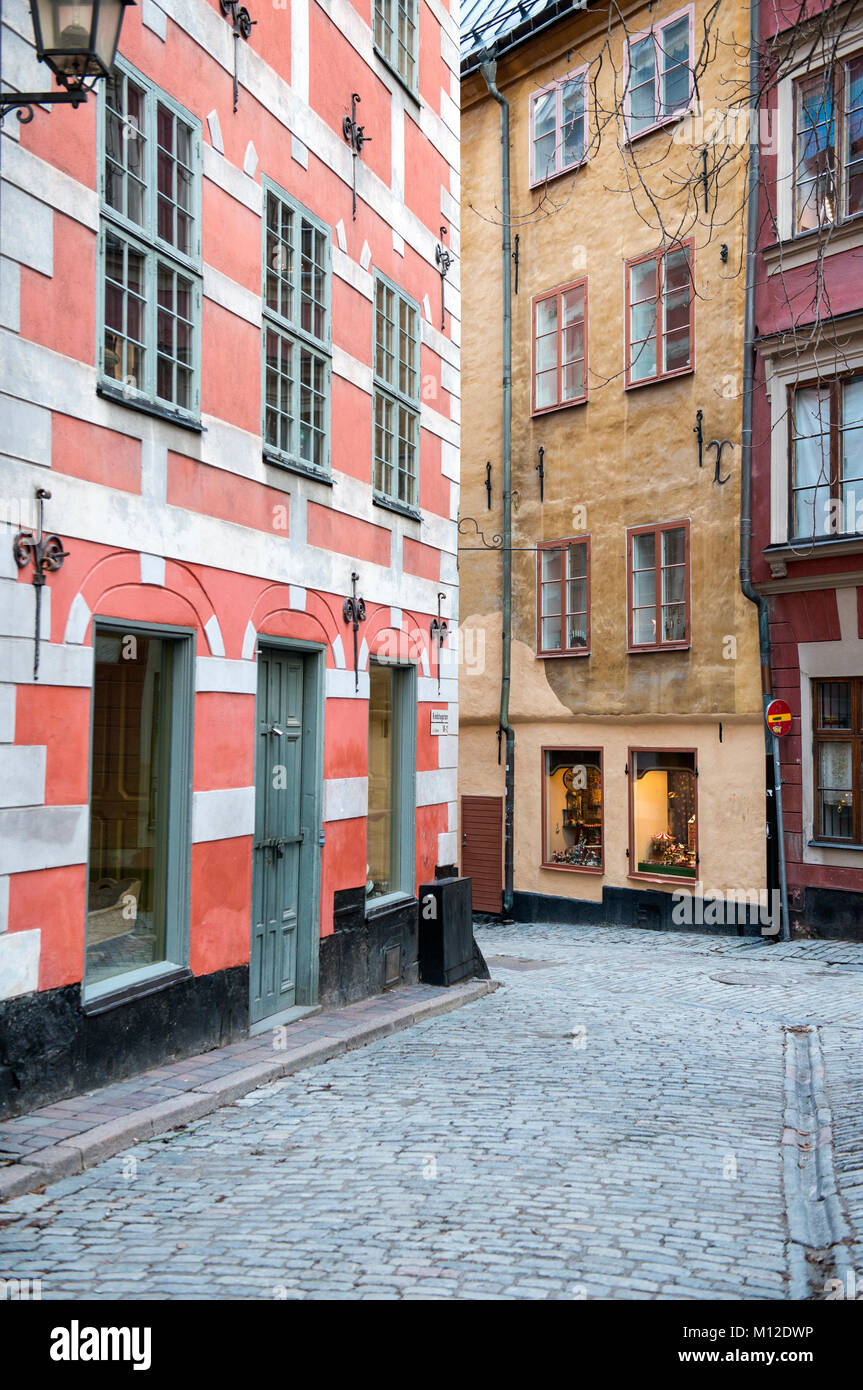 Shops in the gamla stan hi-res stock photography and images - Alamy