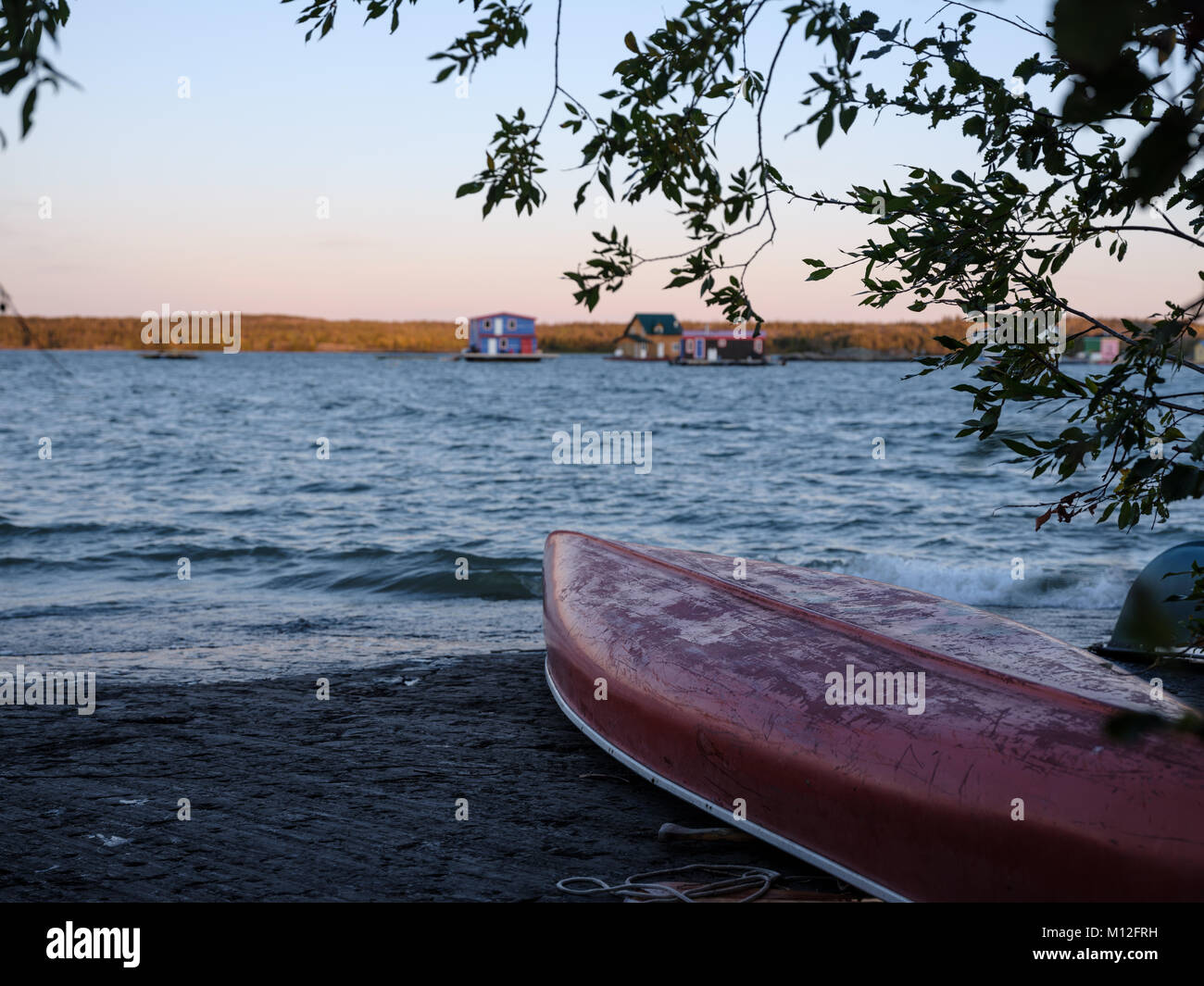 Slave lake hi-res stock photography and images - Alamy