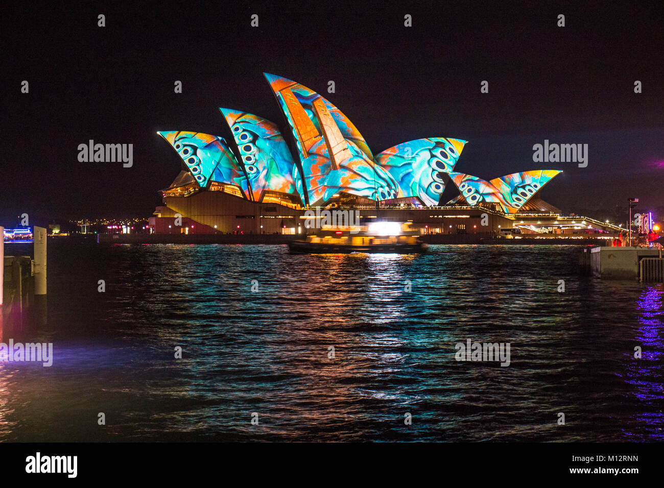 Sydney Opera House illuminated at VIVID light Festival 2017, Circular ...