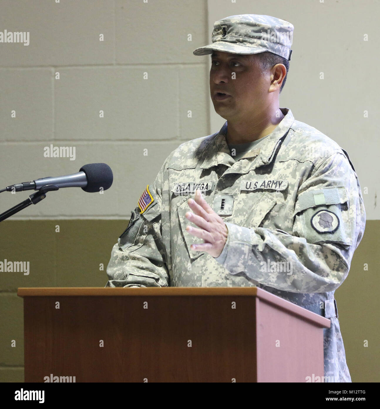 Chief warrant officer four darryn s hi-res stock photography and images ...