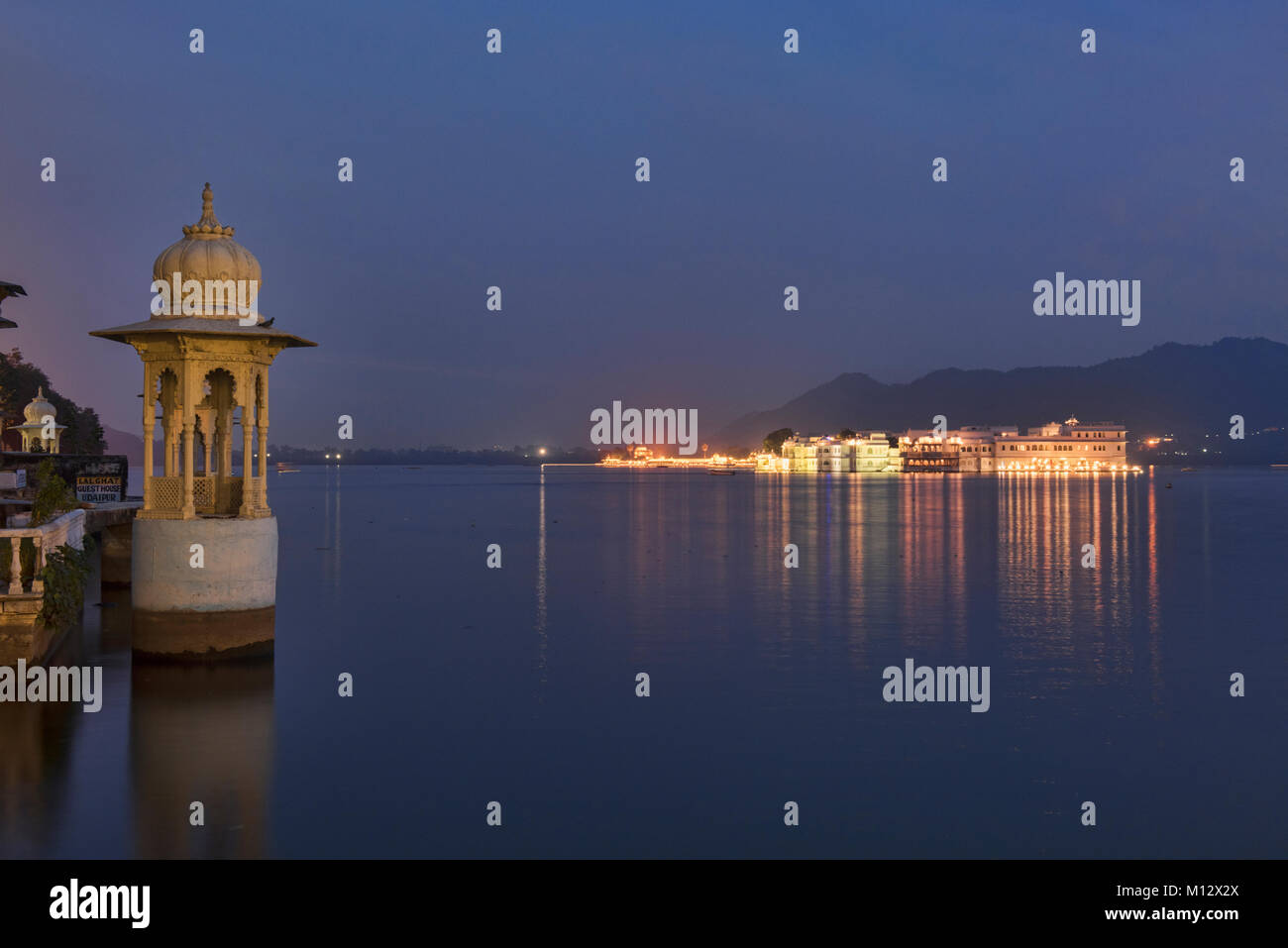 The Jag Niwas Lake Palace Hotel on Lake Pichola at night, Udaipur ...
