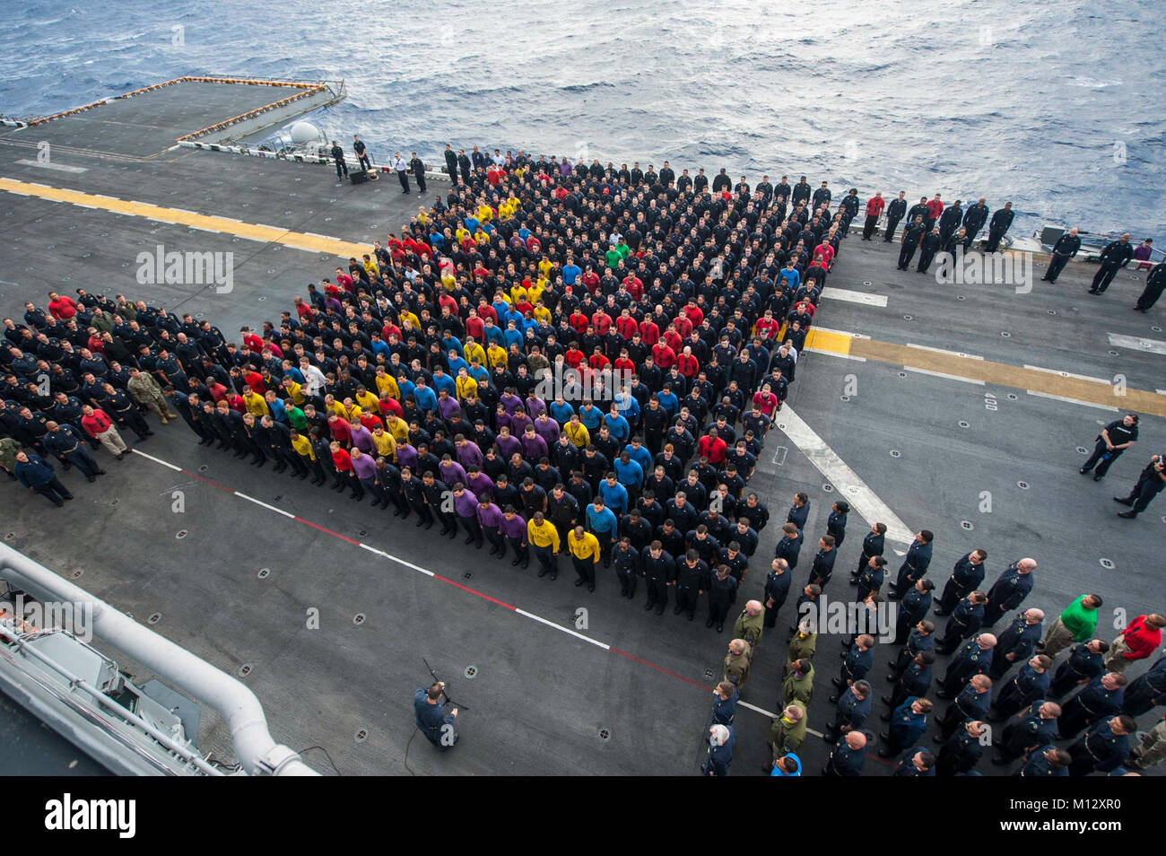 U s navy officer stands hi-res stock photography and images - Alamy