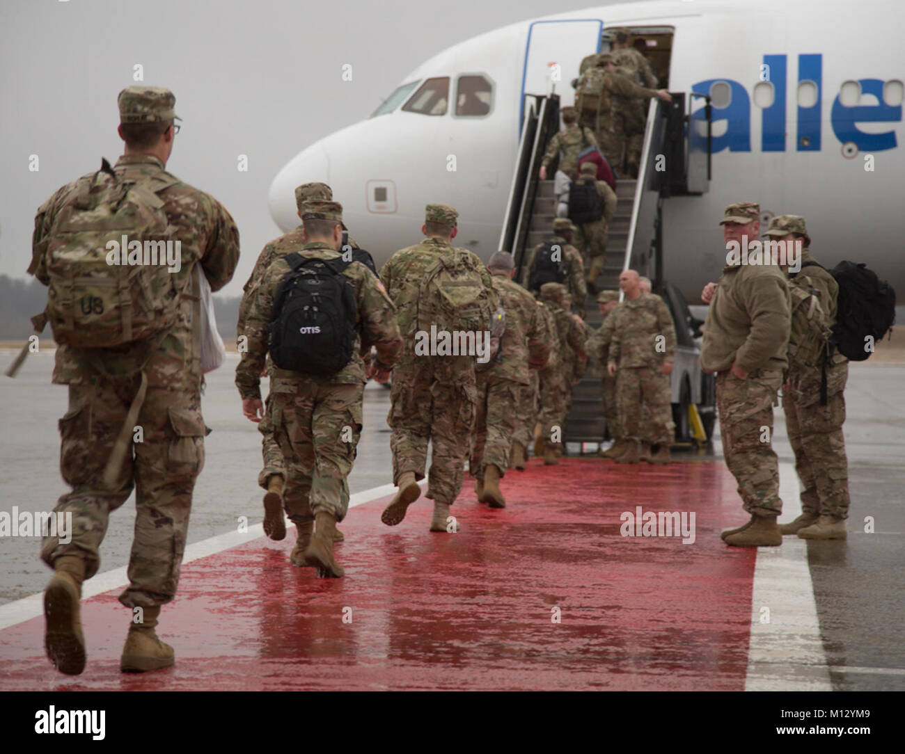 HANSCOM AIR FORCE BASE, Mass. – Soldiers from 151st Regional Support ...