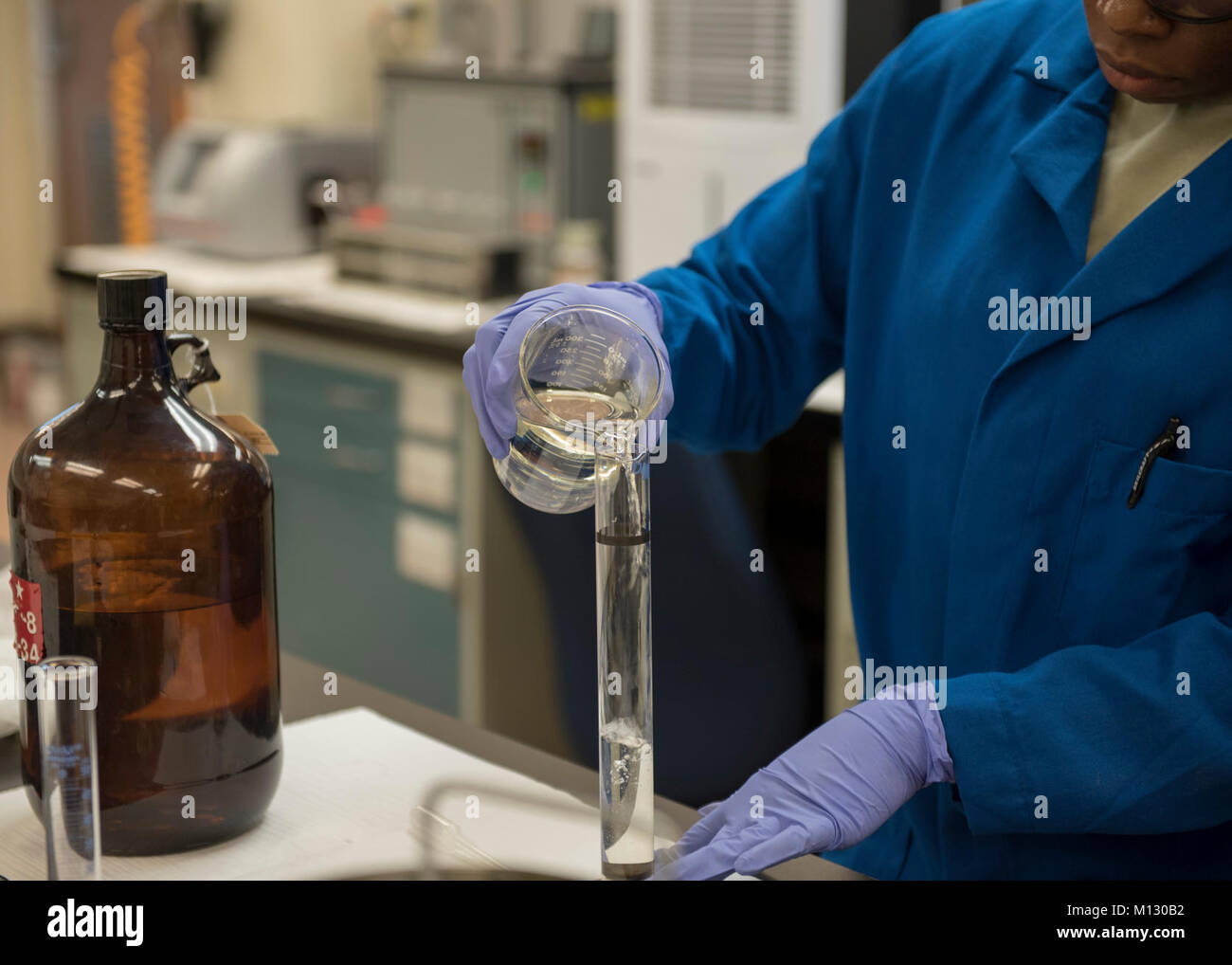 Aircraft fuels systems hi-res stock photography and images - Alamy