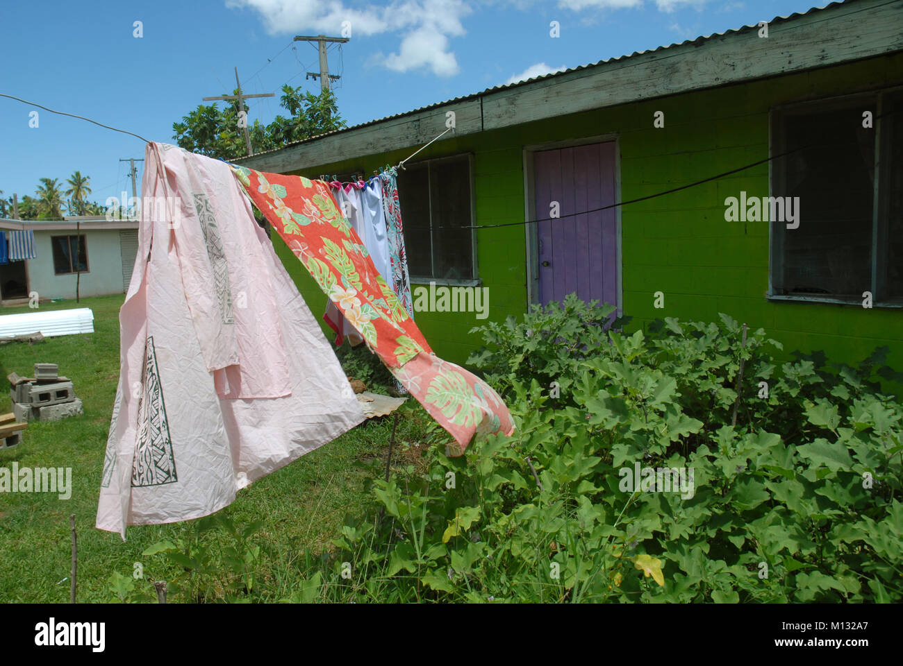 Washing line blowing sheets hi-res stock photography and images - Alamy