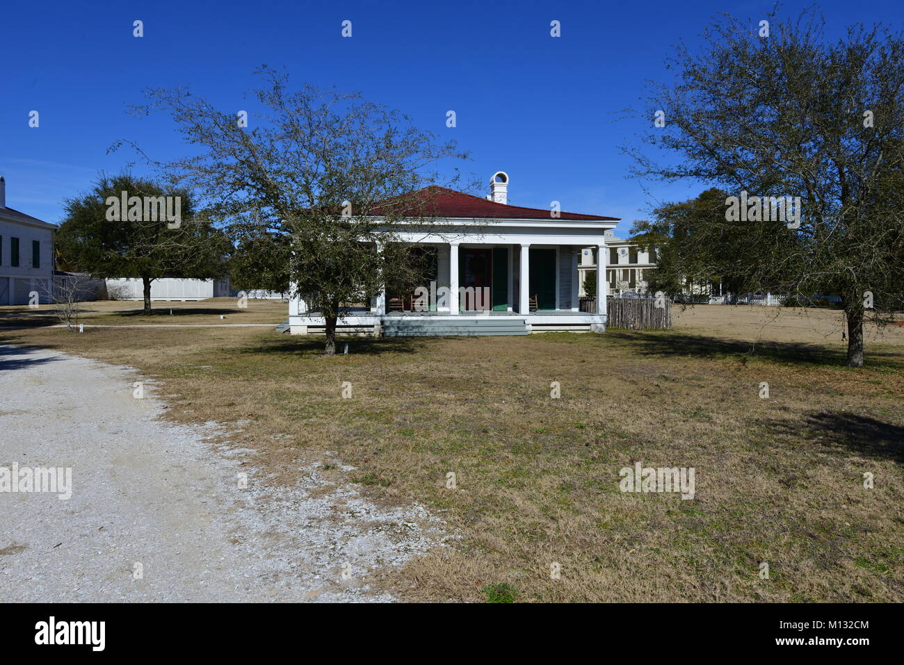 The outside of Beauvoir the last home of Jefferson Davis Stock Photo ...