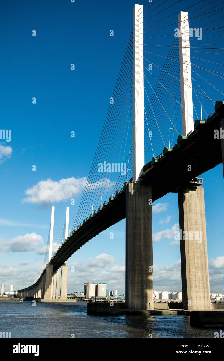 Queen elizabeth ii toll bridge hi-res stock photography and images - Alamy