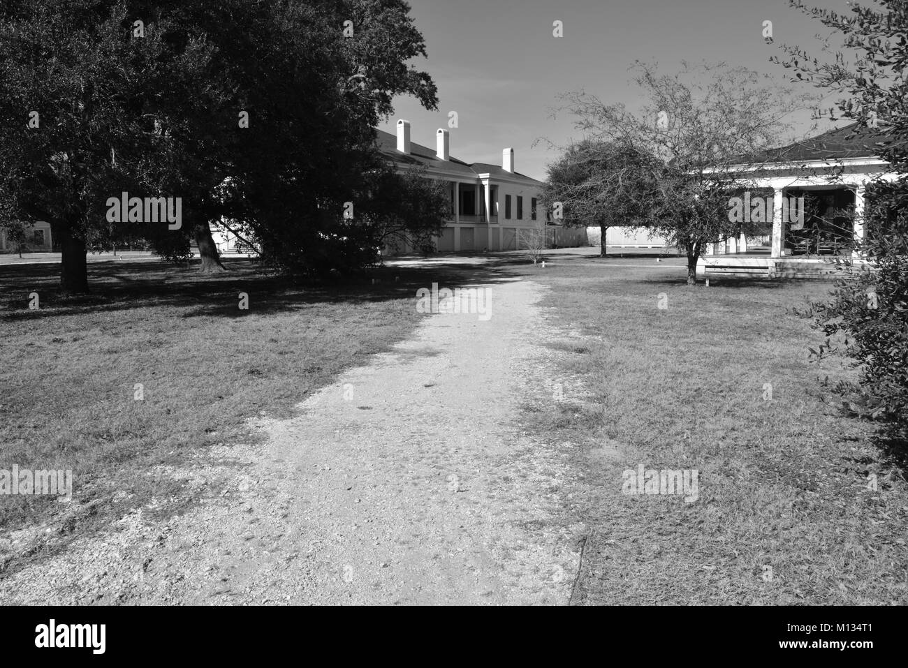 The outside of Beauvoir the last home of Jefferson Davis Stock Photo ...