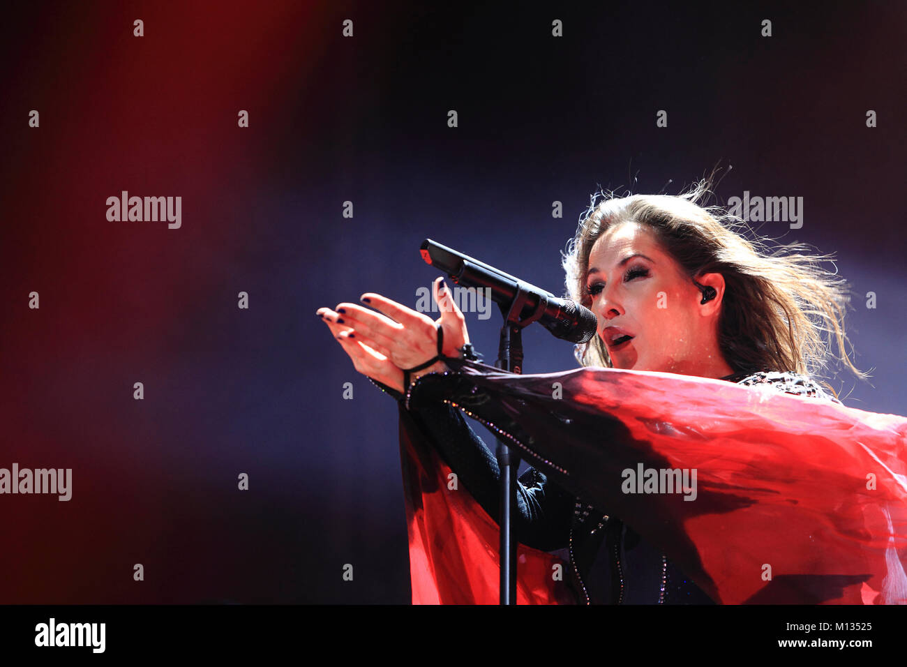 Alicante City, Spain. 15th Oct, 2016. Spanish famous singer, MALÚ, in ...