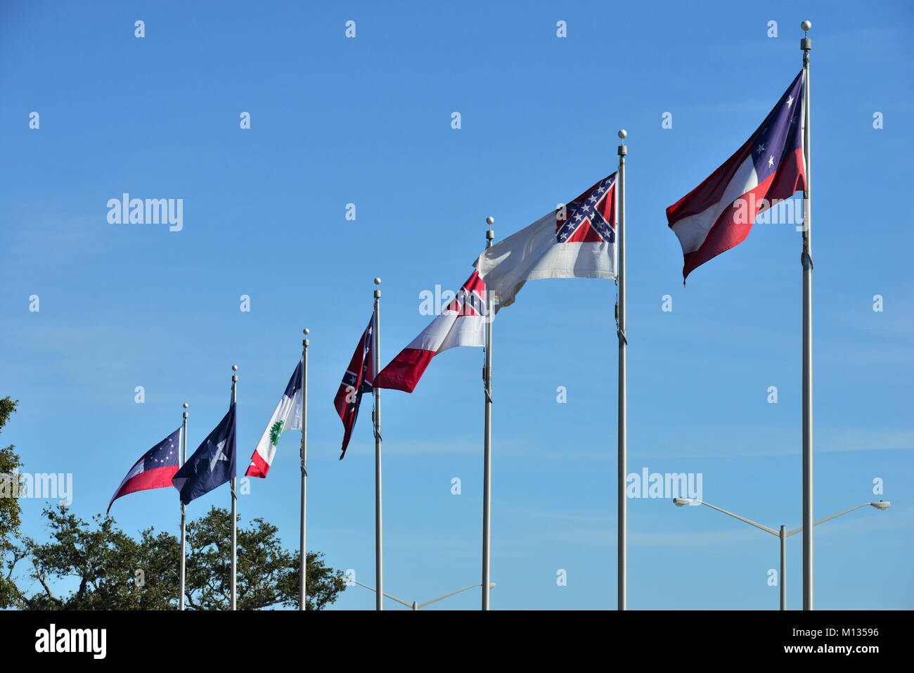 Flags of the Confederate states used during the American Civil war ...