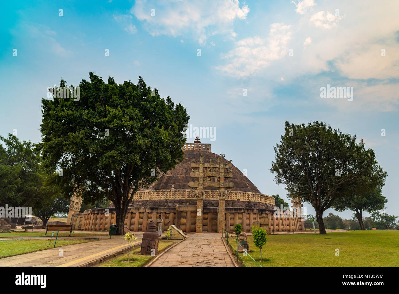 Sanchi Stupa, Ancient buddhist building, religion mystery, carved stone ...