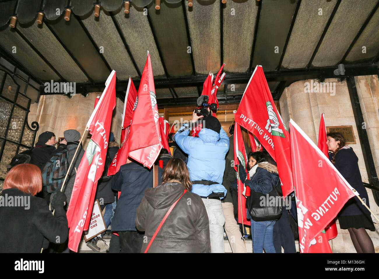 London, UK. 25th Jan, 2018. A group of IWGB (Independent Workers Union ...