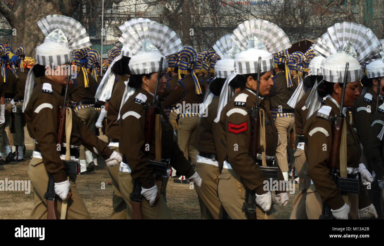Srinagar, Kashmir. 26th Jan, 2018.Jammu and Kashmir Armed Police (JKAP ...