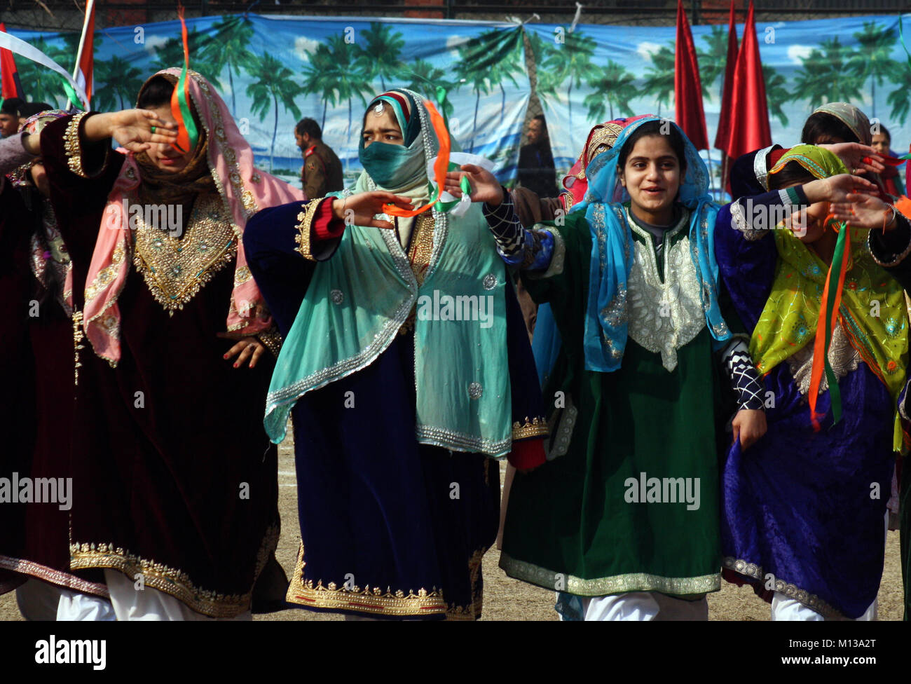 Kashmiri dance hi-res stock photography and images - Alamy