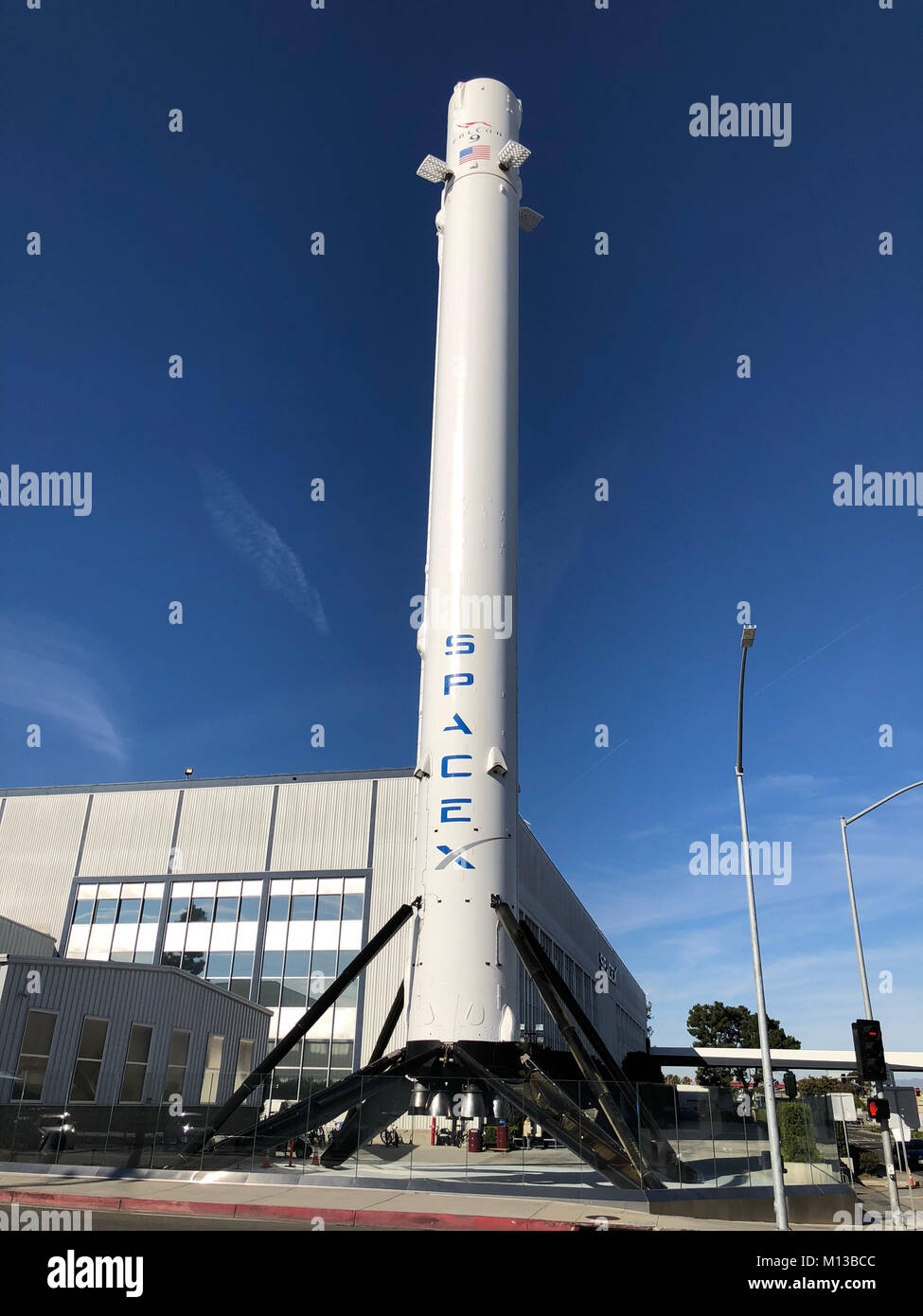 Inside Spacex Falcon Heavy