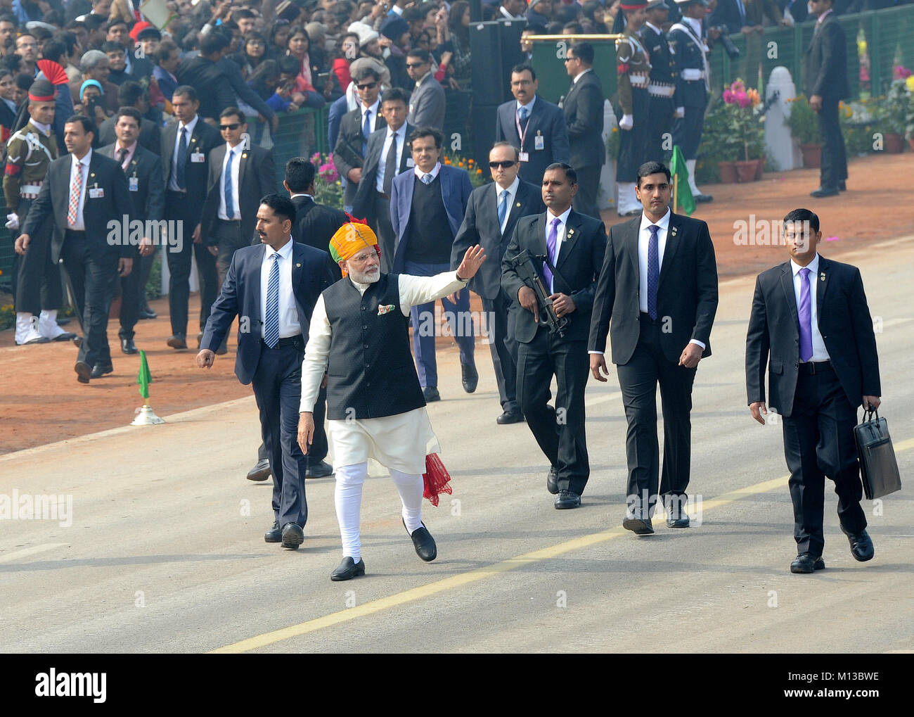 Modi in crowd hi-res stock photography and images - Alamy