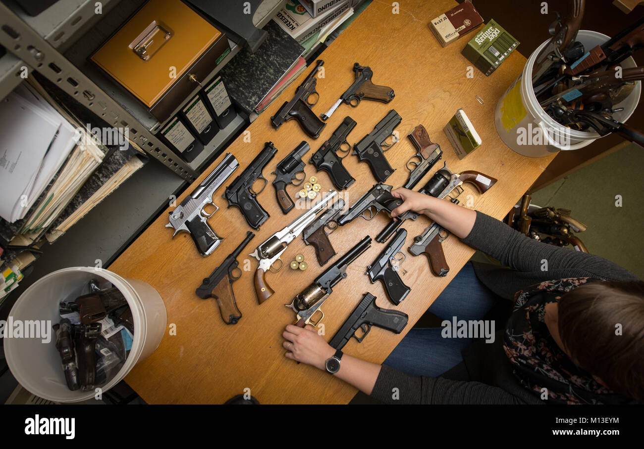 Ammunition chamber hi-res stock photography and images - Alamy