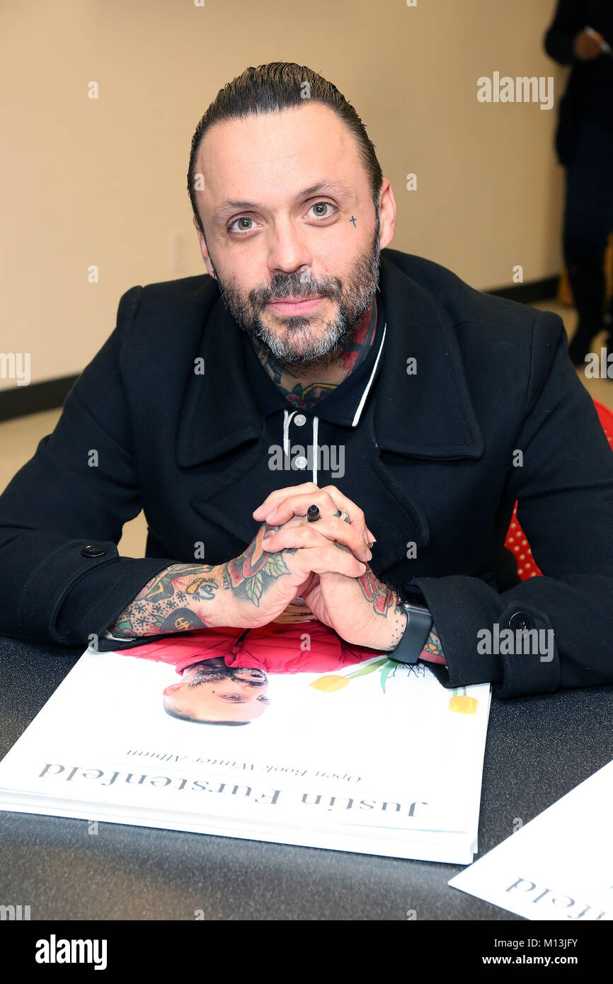 Justin furstenfeld hi-res stock photography and images - Alamy