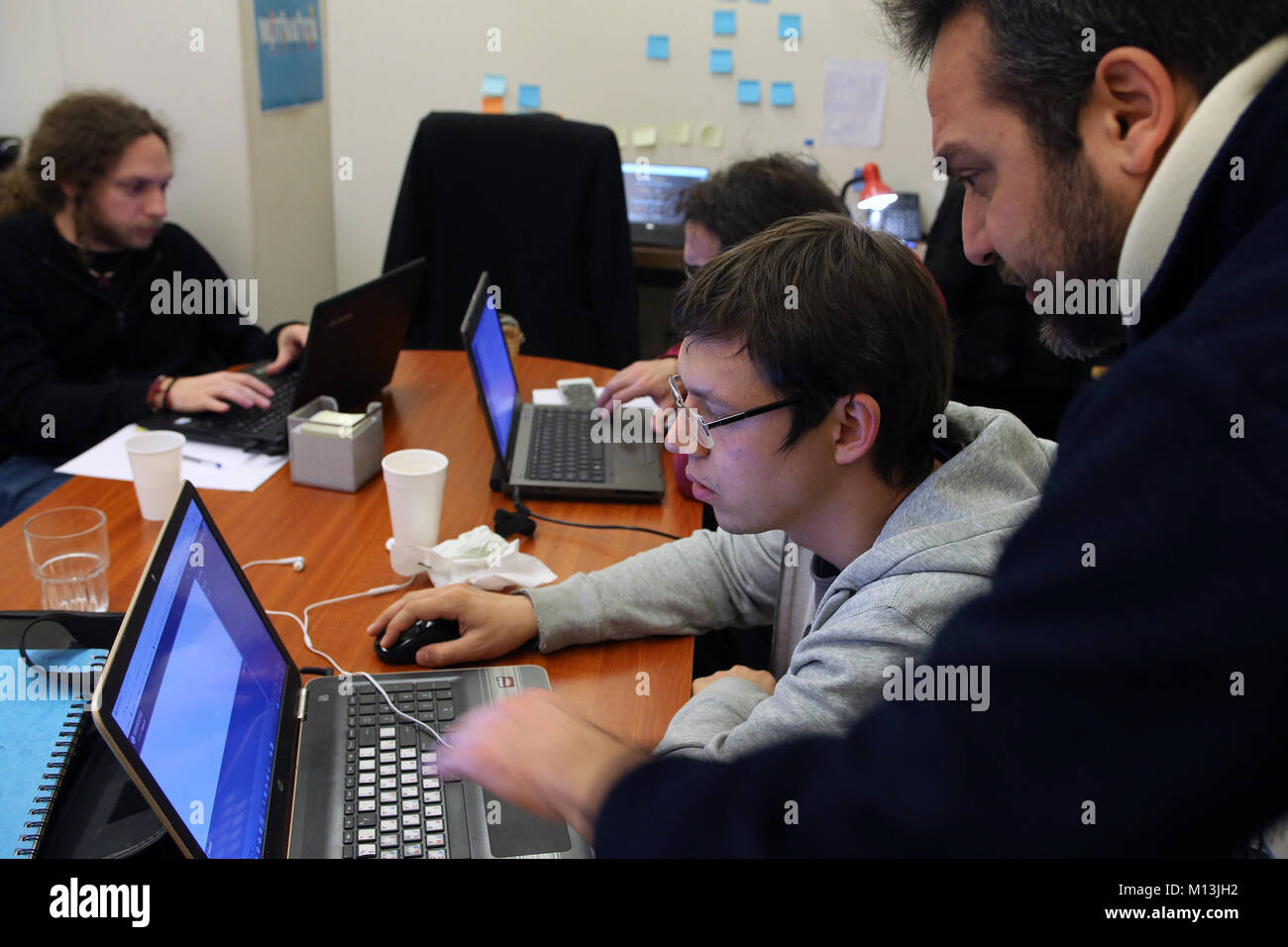 Group of hackers hi-res stock photography and images - Alamy