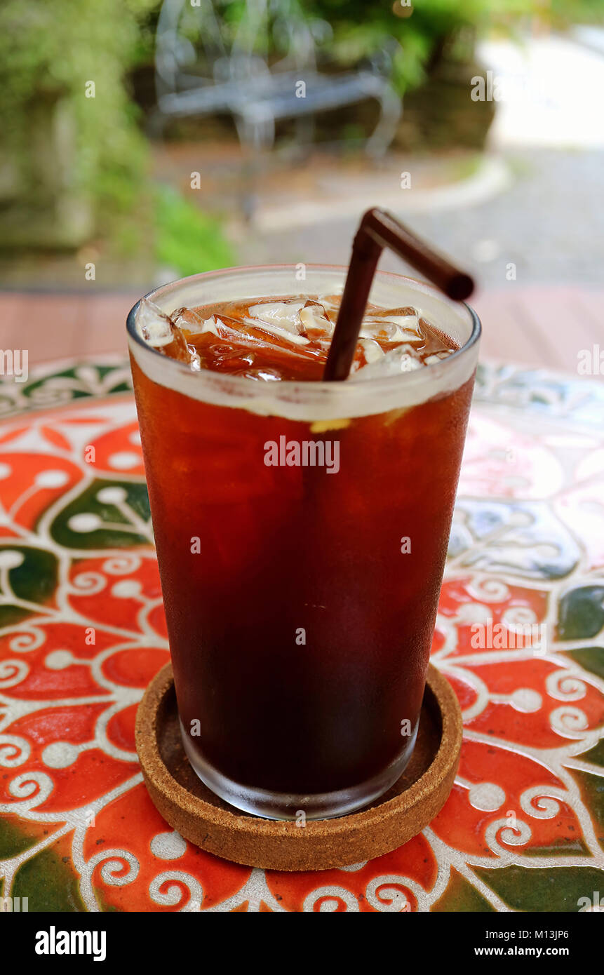Iced coffee outdoors hi-res stock photography and images - Alamy