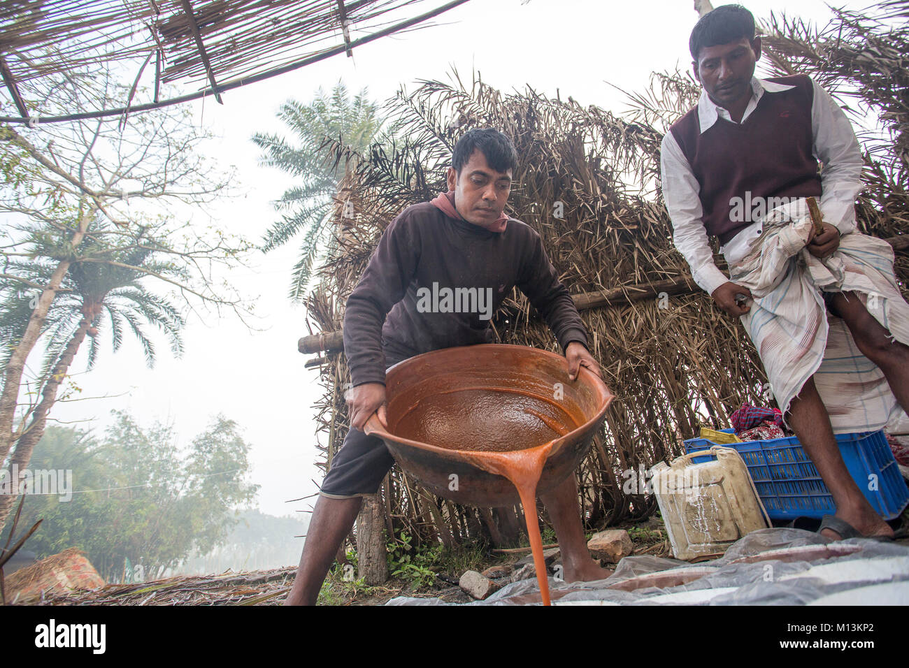 Date Palm juice gud(Jaggery) is made of sweet juice extracted from the ...