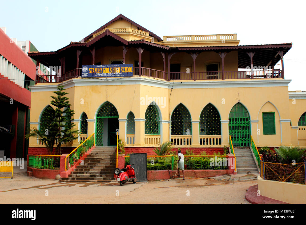 Indian School Building Wallpaper