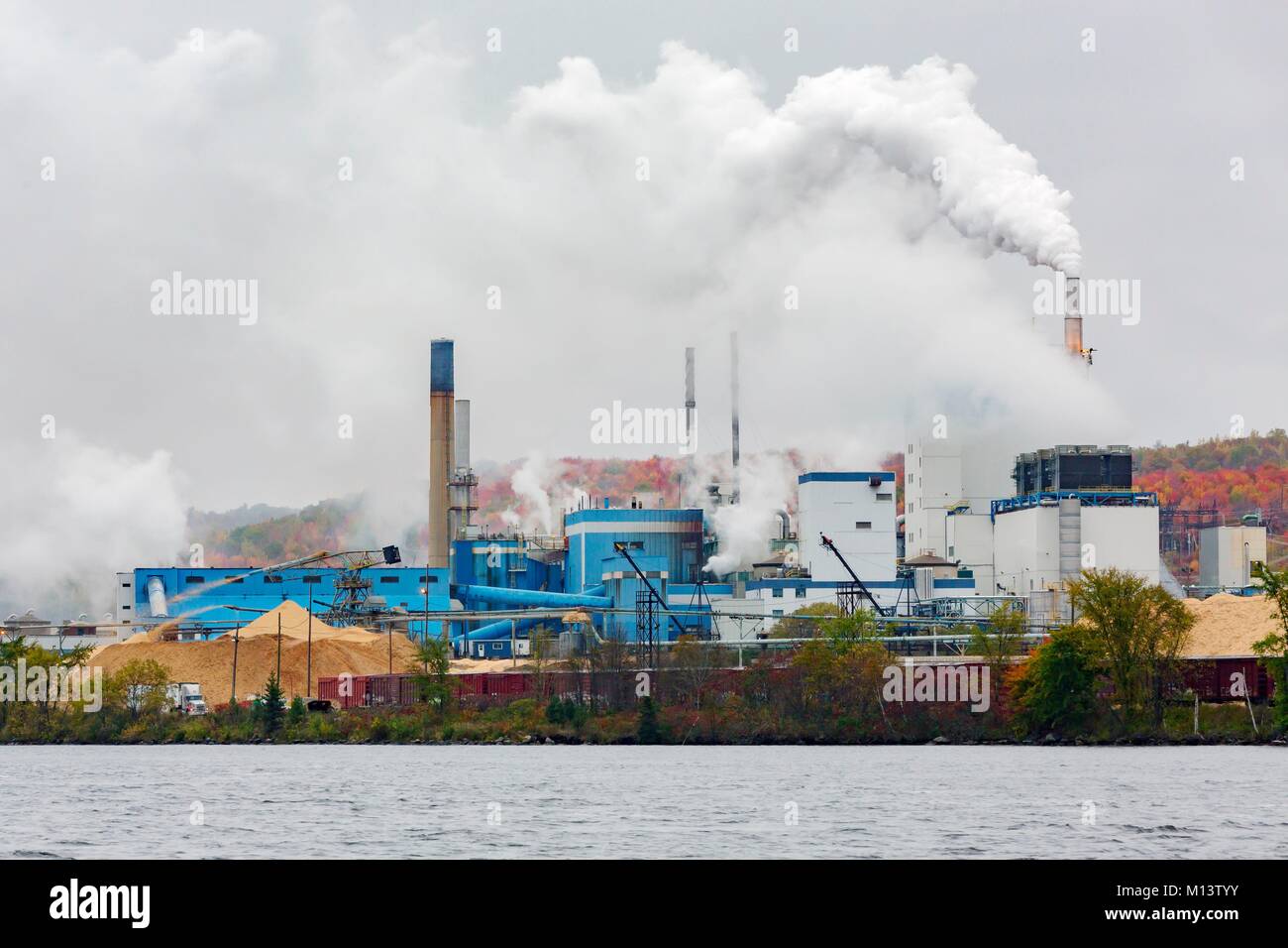 Tembec pulp factory hi-res stock photography and images - Alamy