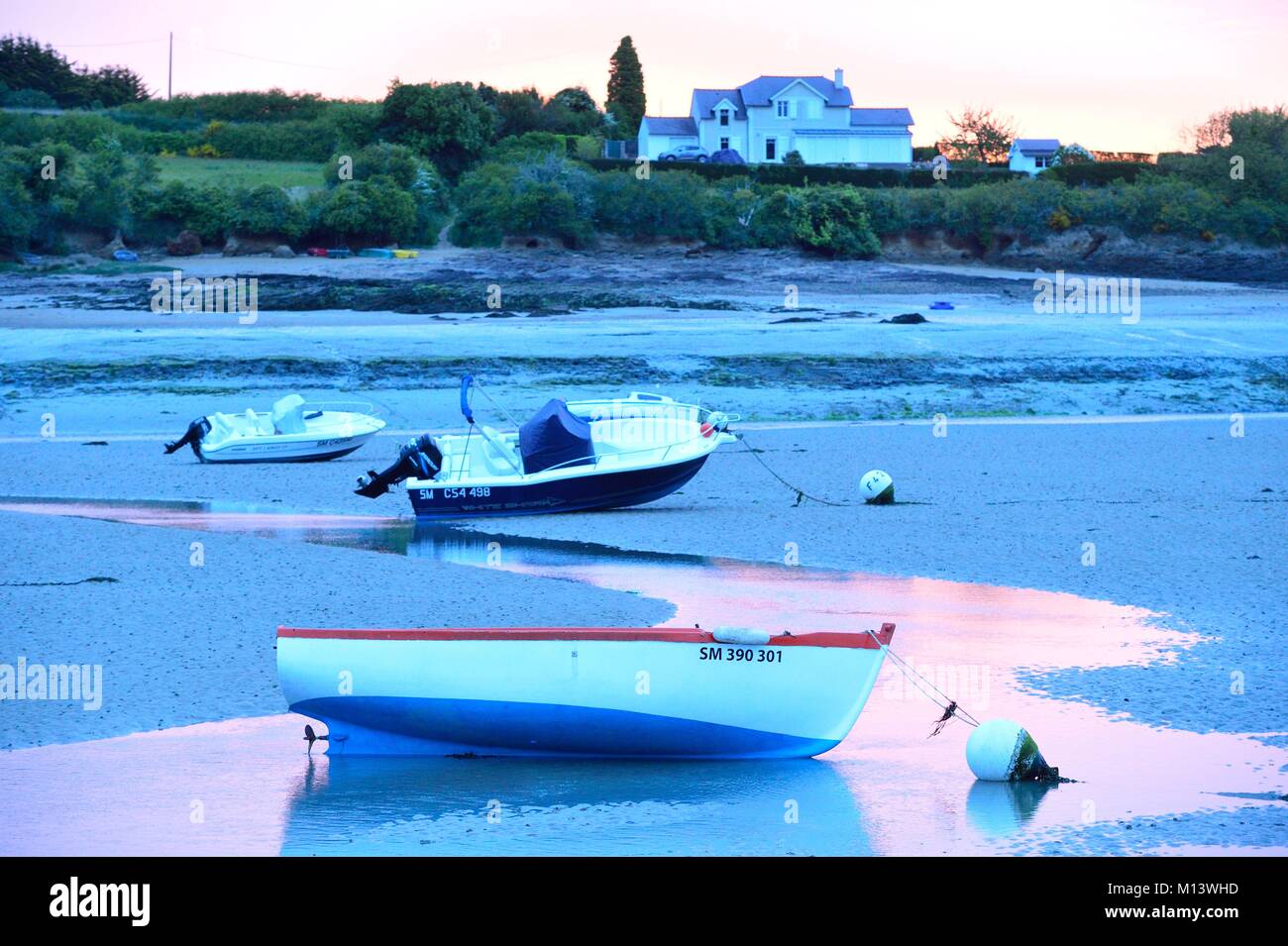 Brittany cotes darmor hi-res stock photography and images - Alamy