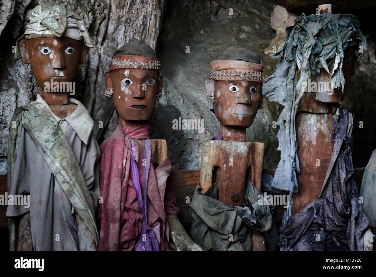 Manene ritual hi-res stock photography and images - Alamy