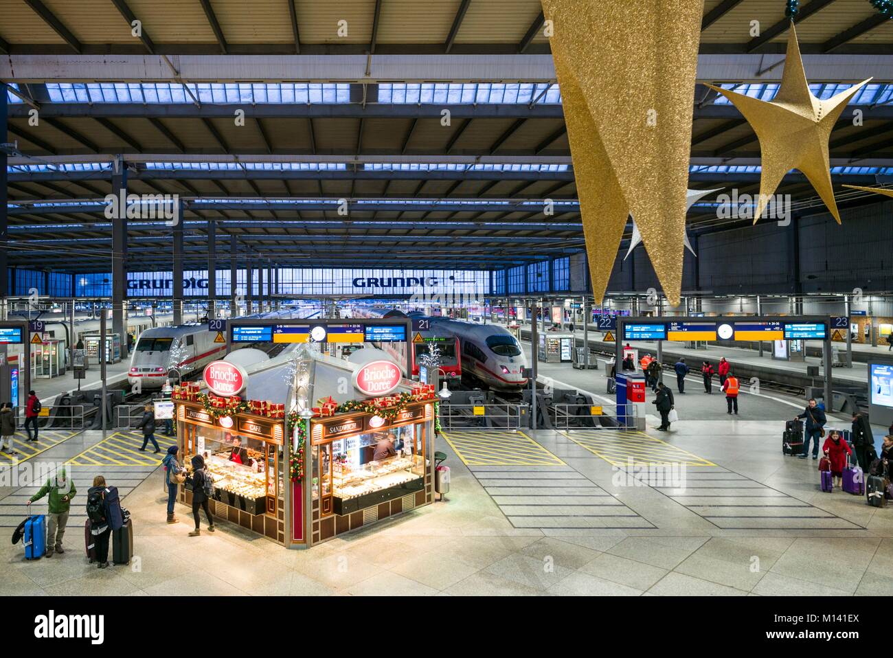 Germany, Bavaria, Munich, Hauptbahnhof, Munich Central Train Station ...