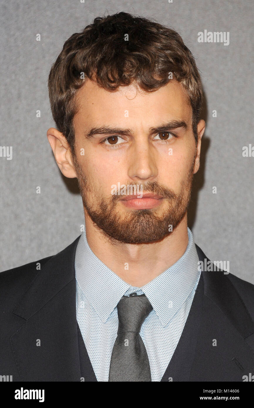 Theo James Insurgent