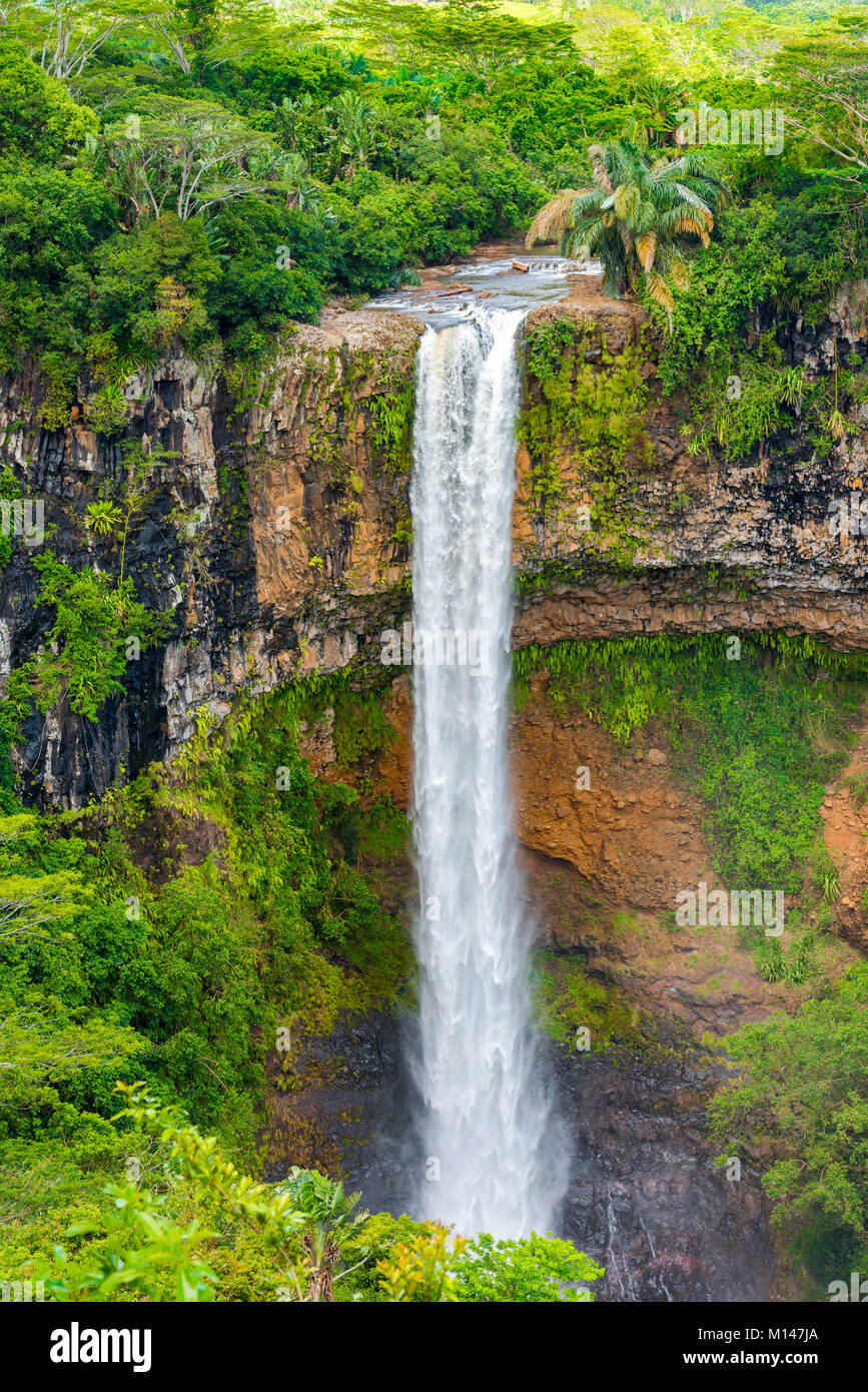 Cascade chamarel hi-res stock photography and images - Alamy