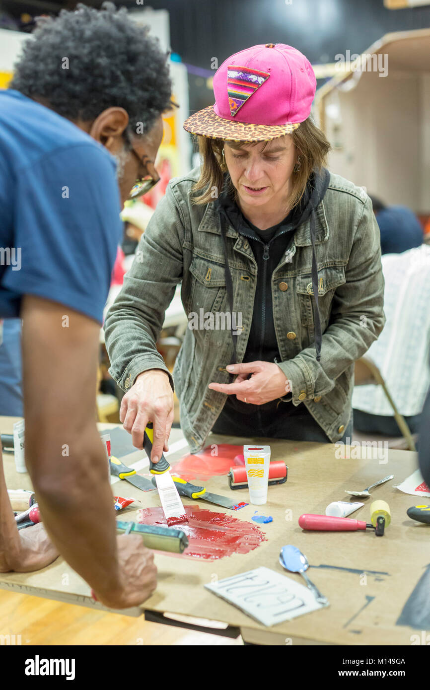 Tucson, Arizona - Participants in a workshop learn block printing ...