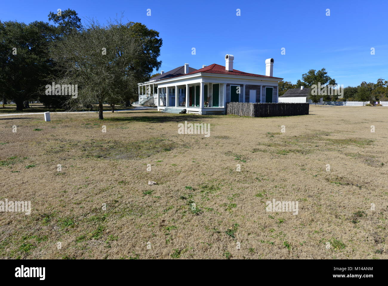 The outside of Beauvoir the last home of Jefferson Davis Stock Photo ...