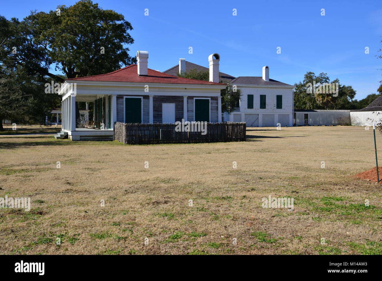The outside of Beauvoir the last home of Jefferson Davis Stock Photo ...