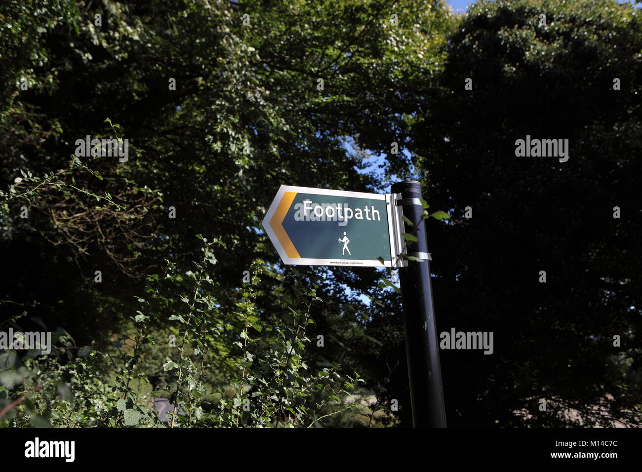 Country rural signposts hi-res stock photography and images - Alamy