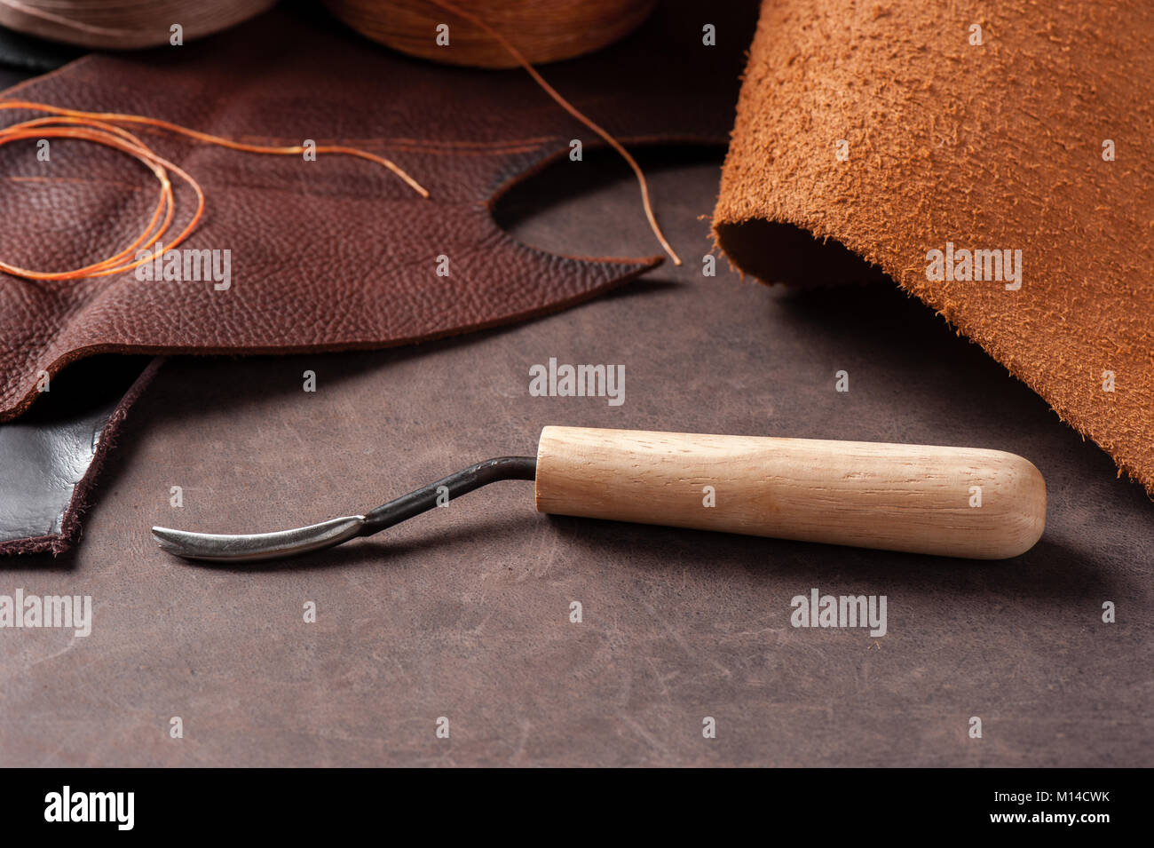 Gouge hi-res stock photography and images - Alamy