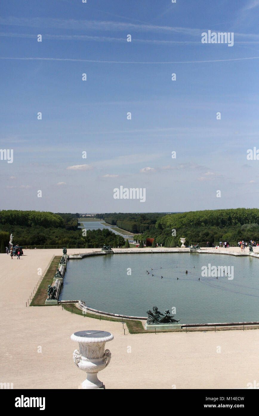 Grand canal palace versailles hi-res stock photography and images - Alamy