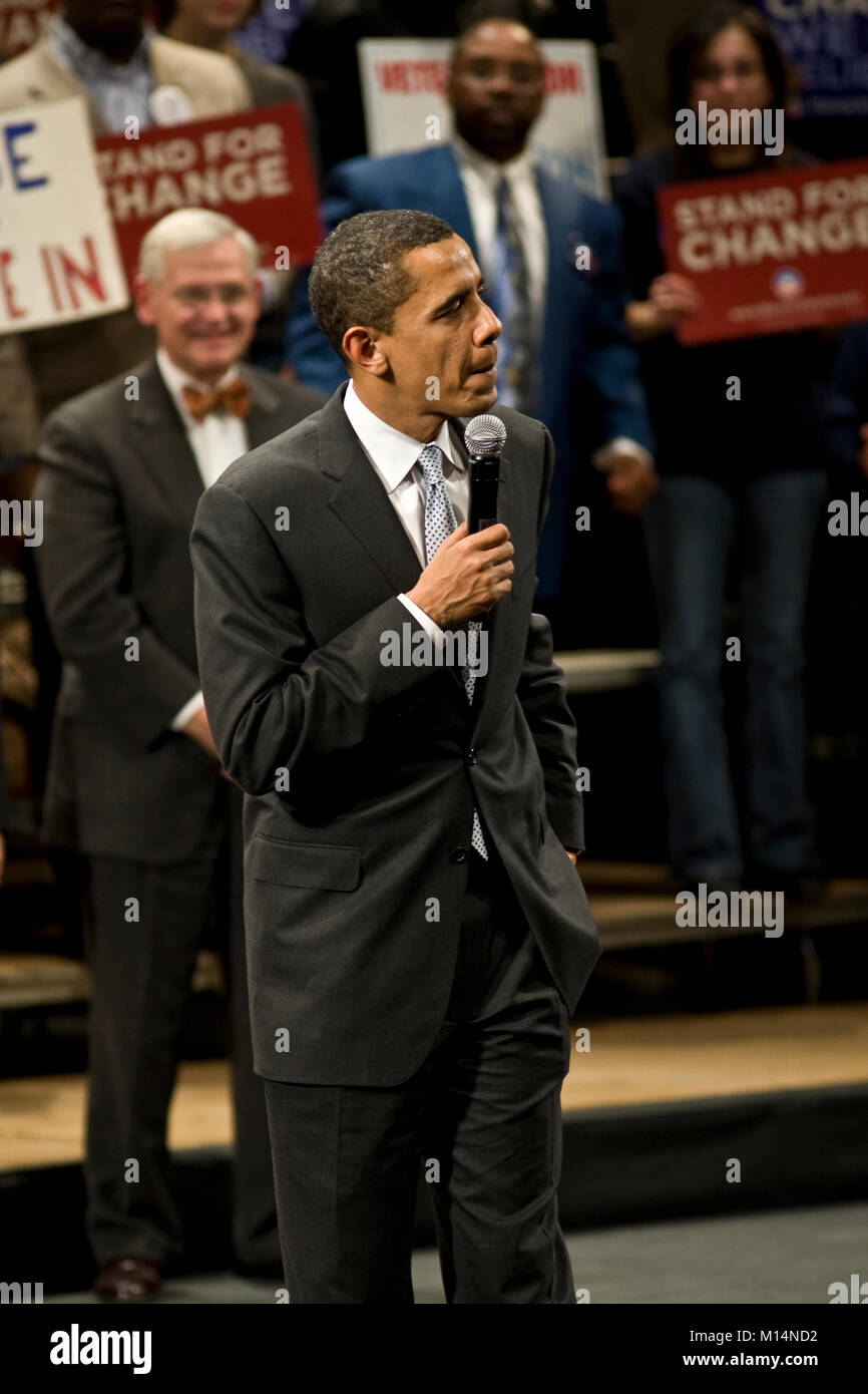 Us primary election campaign hi-res stock photography and images - Alamy