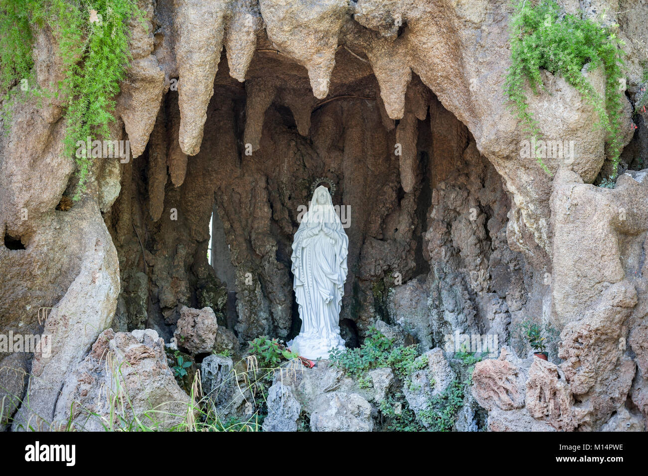 Artificial Cave High Resolution Stock Photography and Images - Alamy