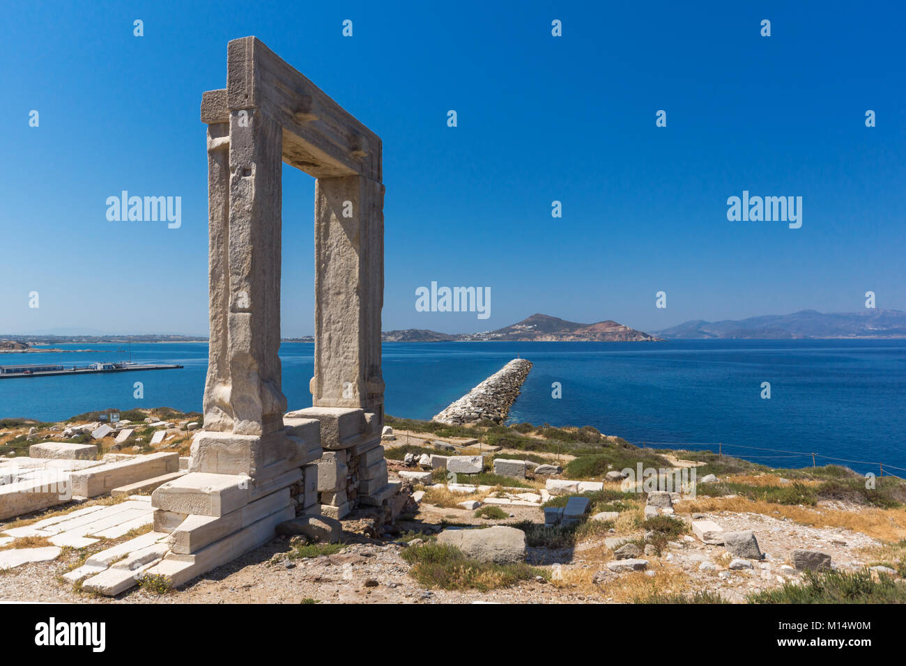 Panoramic view of Portara, Apollo Temple Entrance, Naxos Island ...