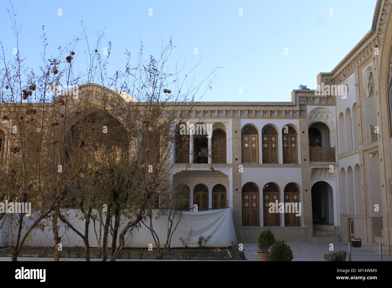 Traditional persian house hi-res stock photography and images - Alamy