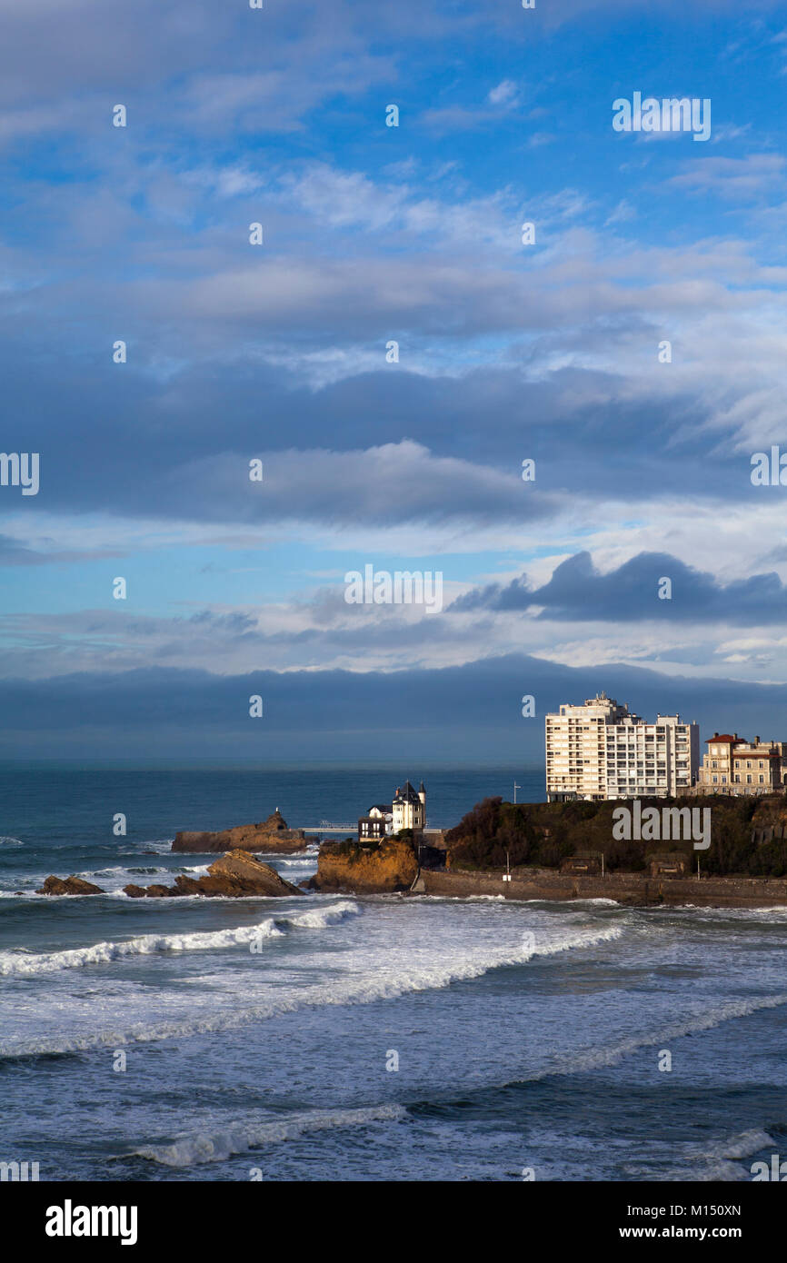 Winter in Biarritz, with a wild Atlantic Ocean lashing the coast Stock ...