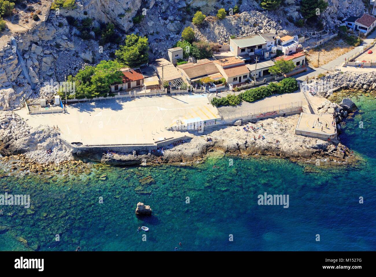 France, Bouches du Rhone, La Cote Bleue, Le Rove, Calanque de La Vesse ...