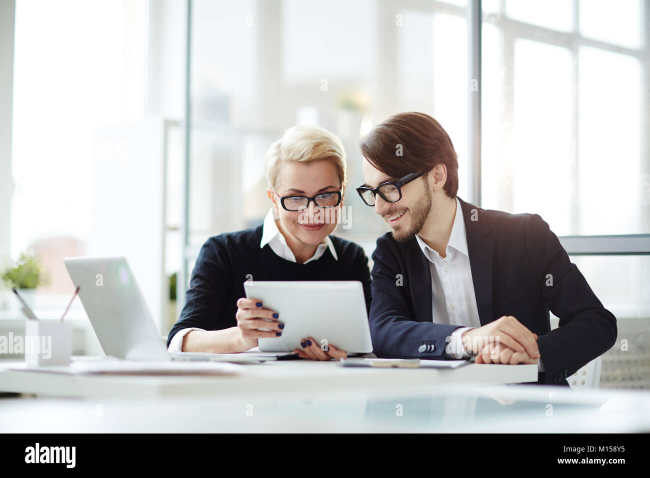 Training webcast hi-res stock photography and images - Alamy