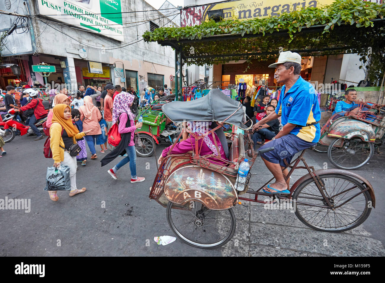 Women Riding Cycle Rickshaw High Resolution Stock Photography and ...