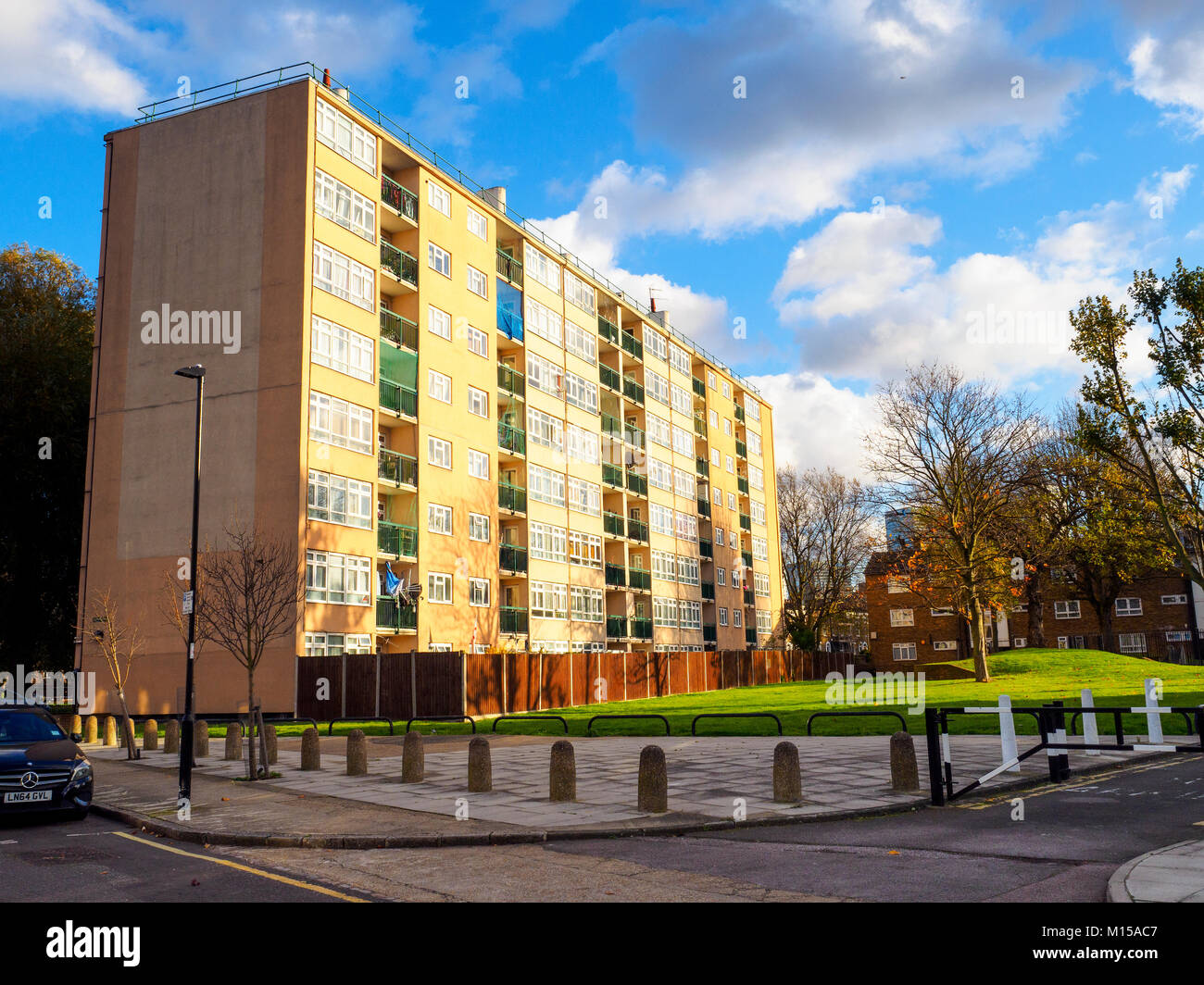 Apartments limehouse hi-res stock photography and images - Alamy